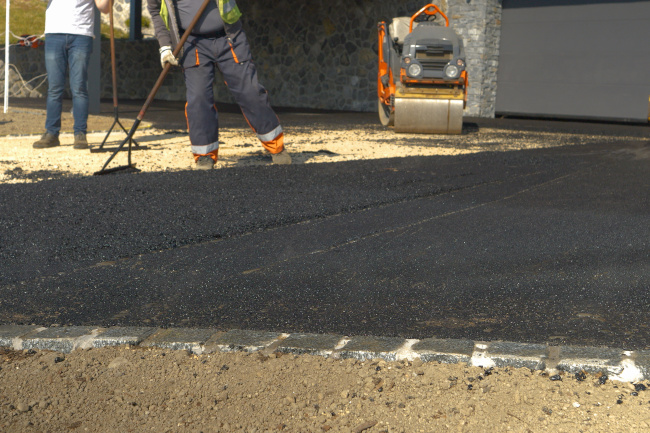 How Can an Asphalt Paving Contractor Help You Avoid Legal Liabilities ...